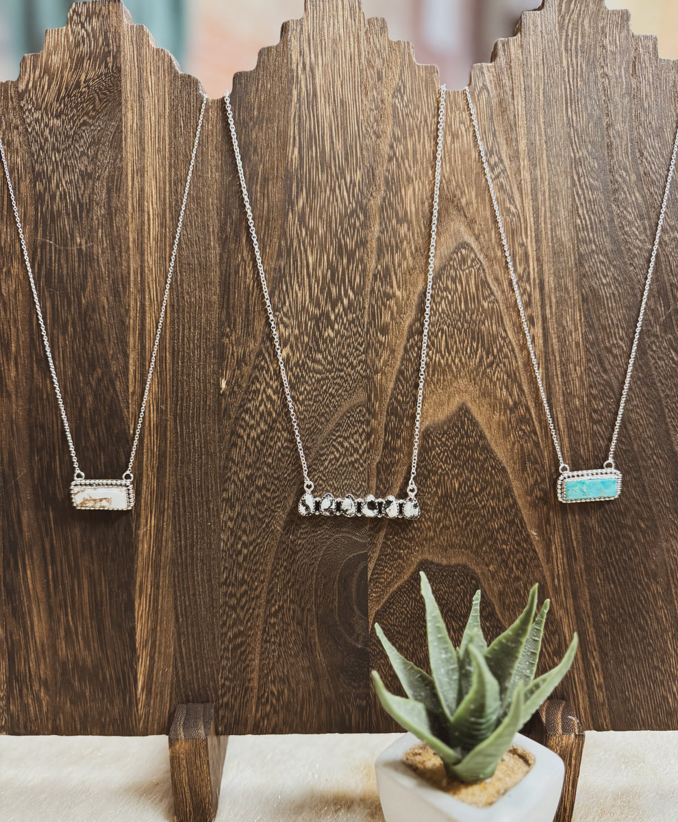 AUTHENTIC TURQUOISE – Pearls & Lace